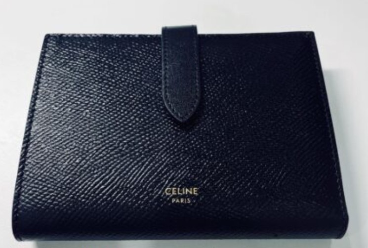 CELINEの財布/ガラスコーティングで新宿よりご来店！ | コーティング専門店GLATION グラシオン